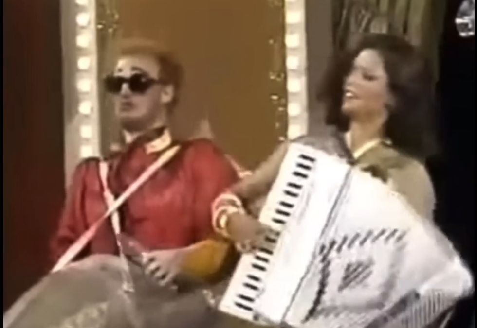 You won’t believe these 10 future celebrities were on the Gong Show