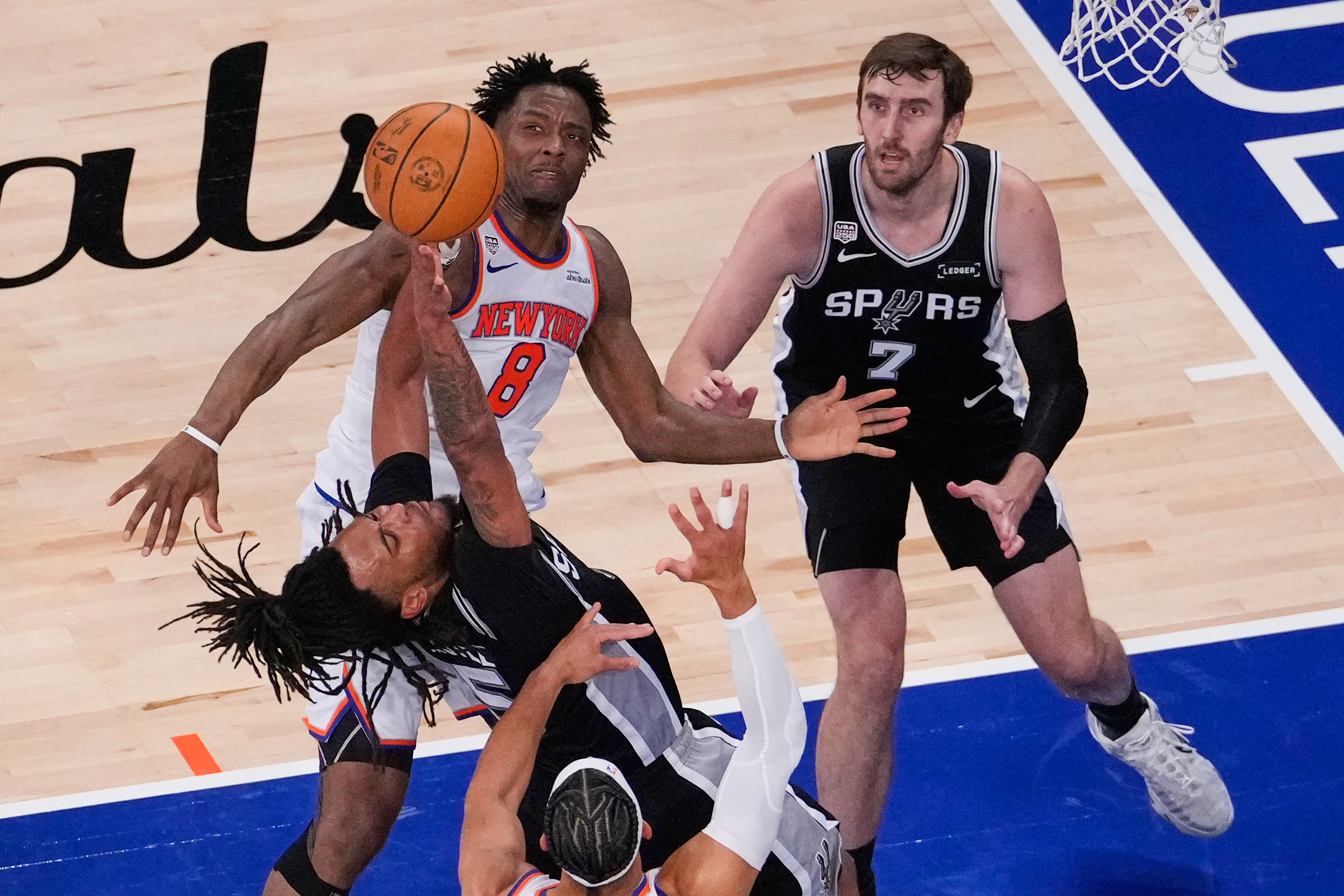 Knicks and Spurs set for Game 4 of an NBA Finals that have belonged to ...