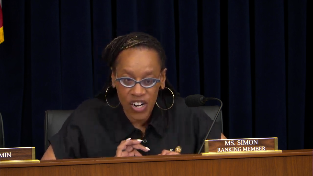 'Communities are living in fear': Rep. Lateefah Simon rails against ICE ...
