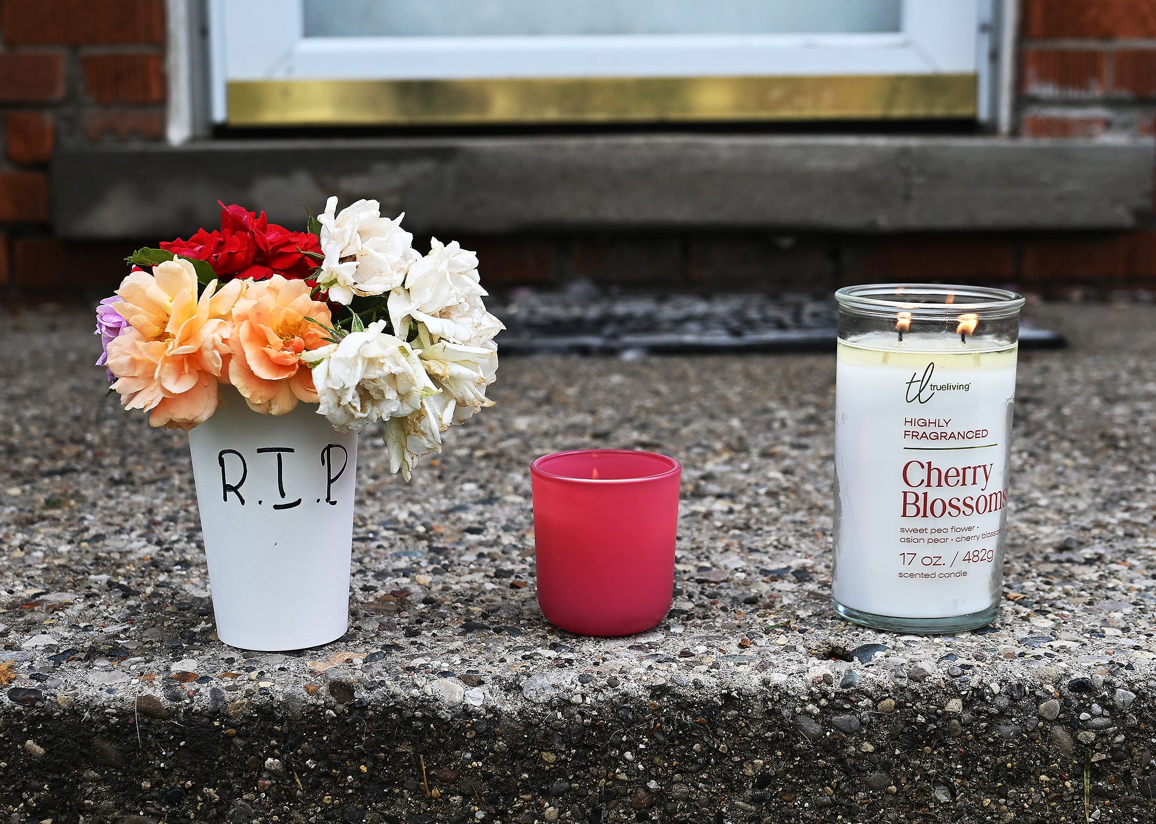 Man, 25, in custody for killing 4 in Livonia, had 'contentious ...