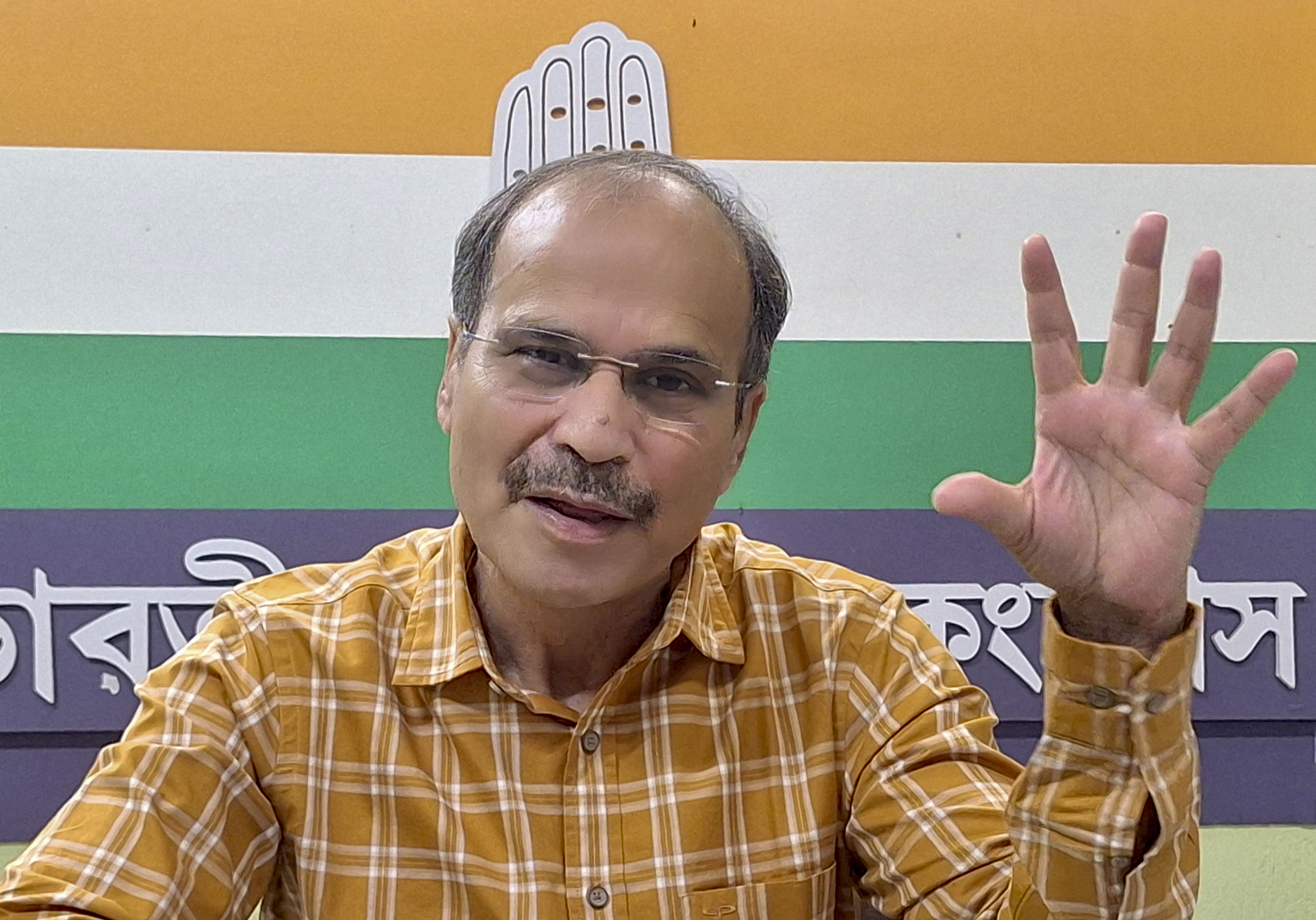 Congress leaders in Bengal split over possible tie-up with TMC