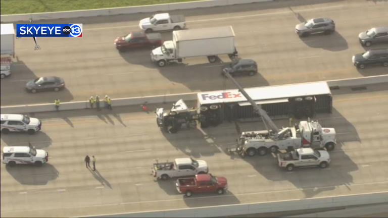 North Beltway at Fallbrook reopened after overturned FedEx truck blocks ...