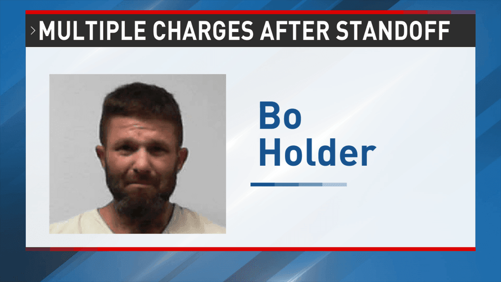 Breaking update: Standoff ends peacefully in Hardin County with suspect ...