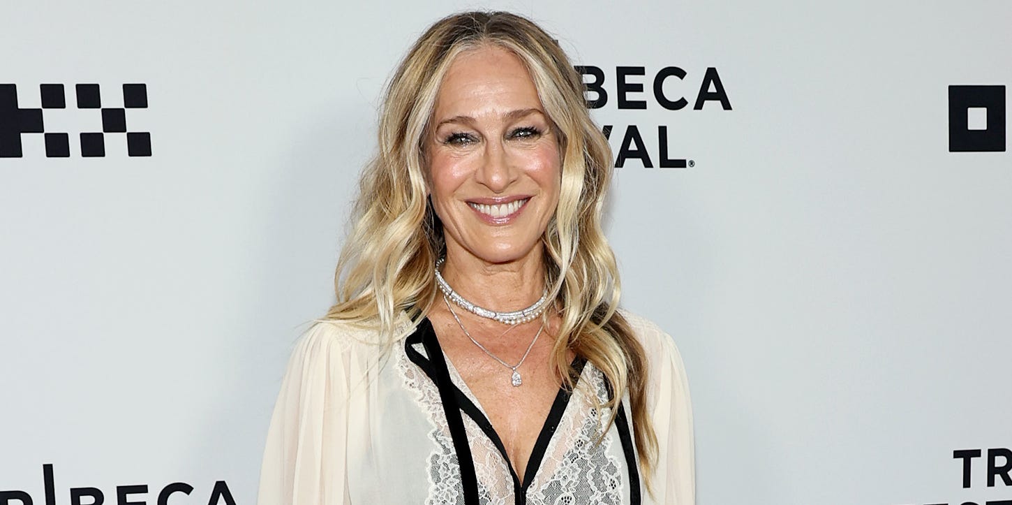 Sarah Jessica Parker’s silky red-carpet look was all about her studded ...