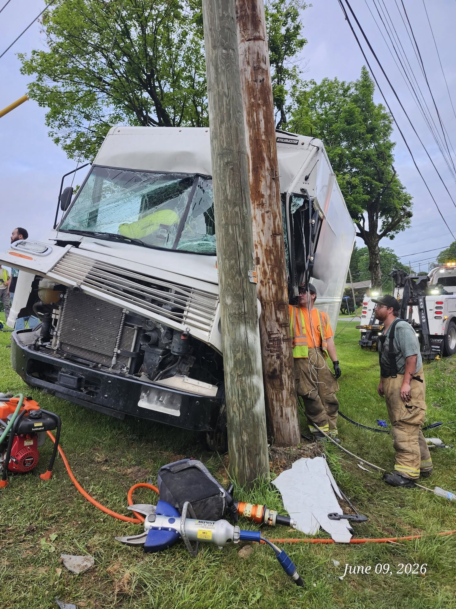Vehicle accident shuts down part of Route 7 in Preston County
