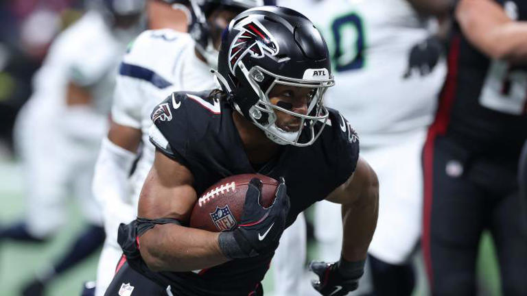Anonymous NFL exec drops truth bomb on Falcons’ Bijan Robinson contract ...