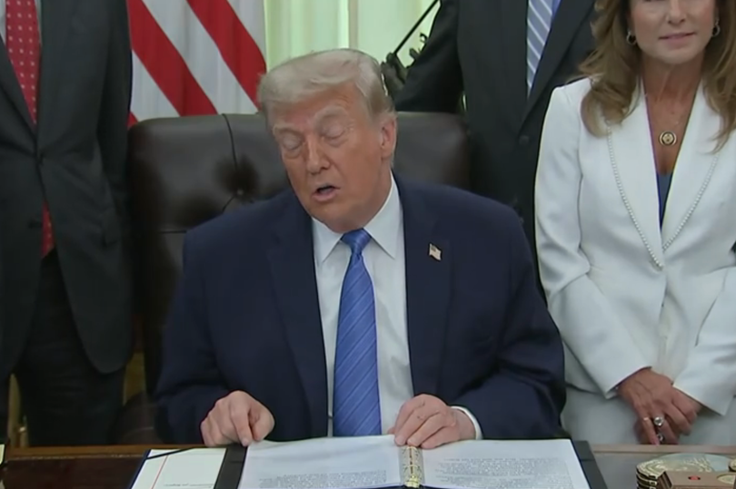 Fox News halted as Donald Trump flubs over Lincoln Memorial Reflecting Pool