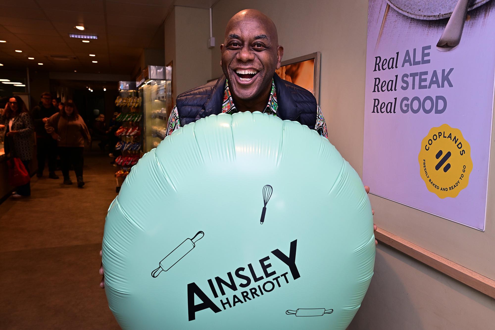 Joyful photos as beloved TV chef Ainsley Harriott visits Scarborough ...