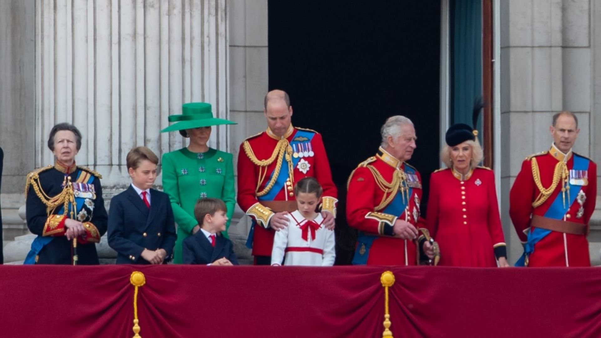 Prince Harry, Meghan Markle allegedly face $6M financial panic as ...