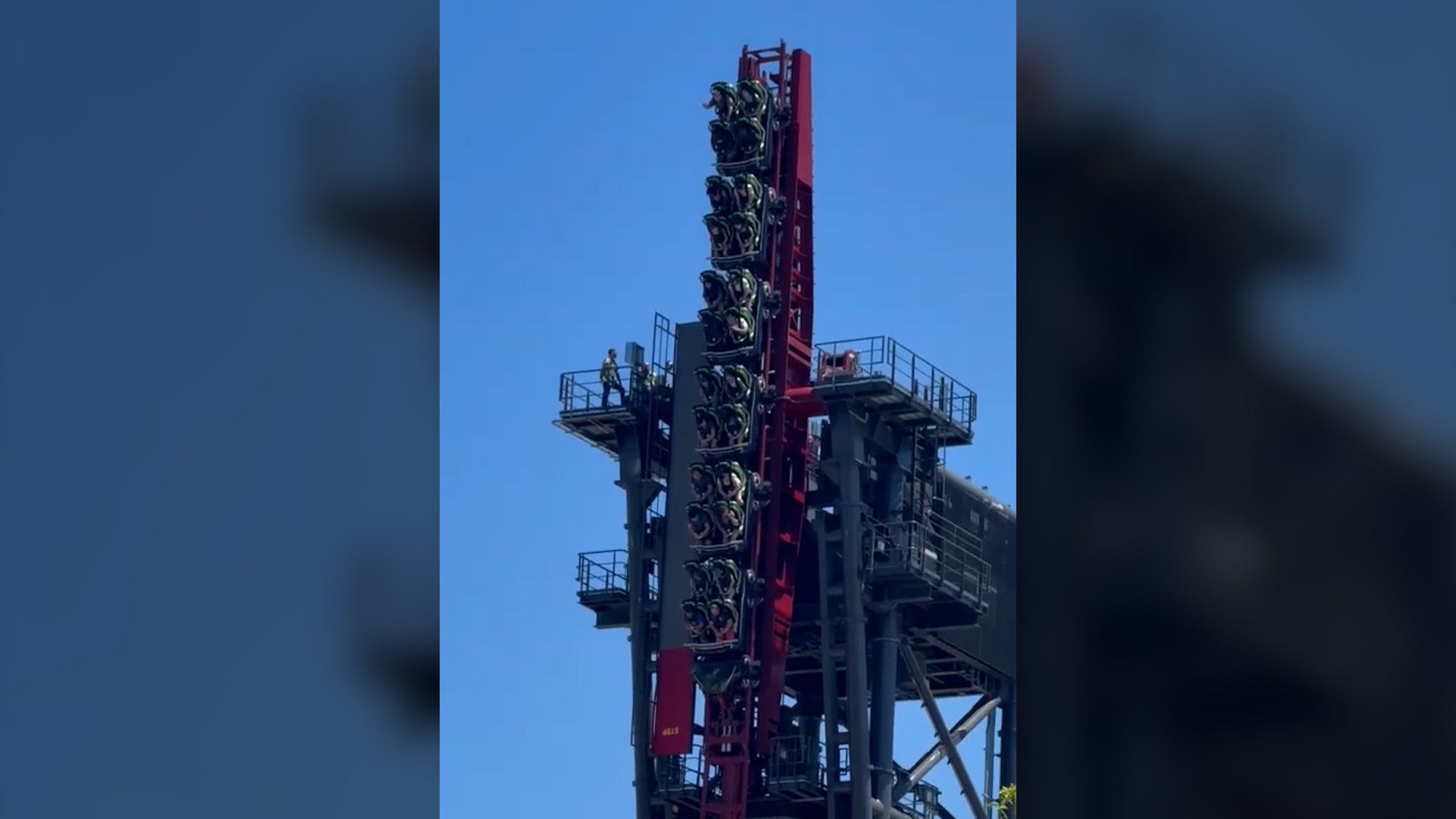 Siren's Curse coaster at Cedar Point gets stuck, leaves riders in air