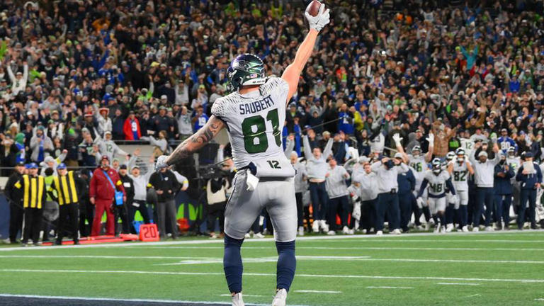 Eric Saubert returns a year after being Seattle’s unlikely hero