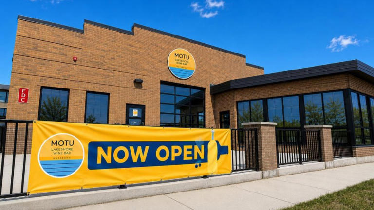Wine bar, cocktail lounge duo opens in Muskegon