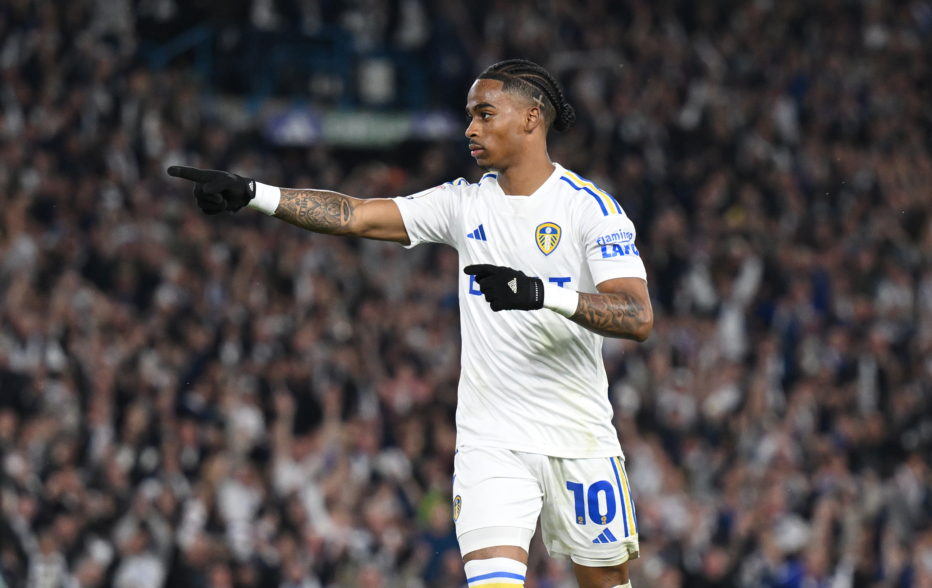 Leeds United to 'compete' with West Ham for signature of Scottish ...