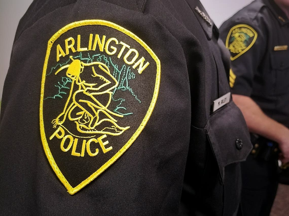 Arlington police inspector carries flame of hope in Special Olympics ...