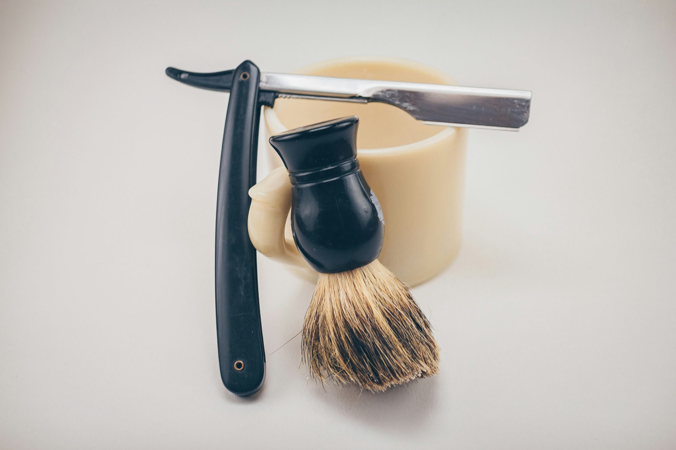Old straight razors and shaving kits that grooming collectors pay well for