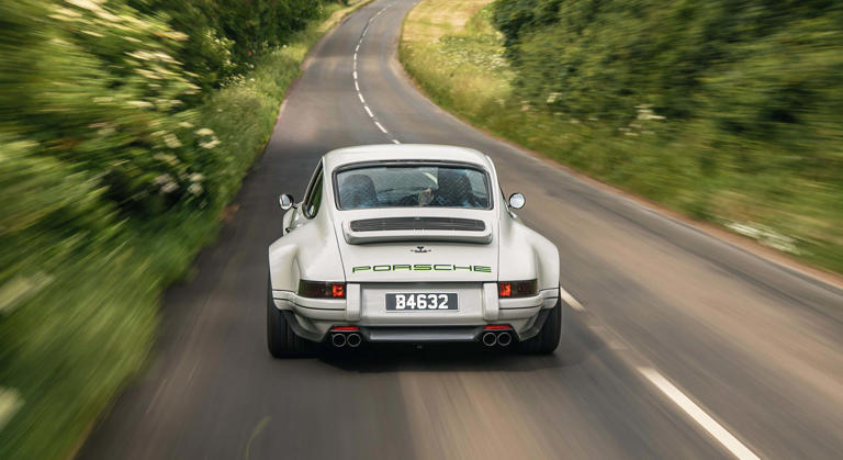 Este Porsche 911 clásico de 421 CV supera al GT3 actual en relación ...