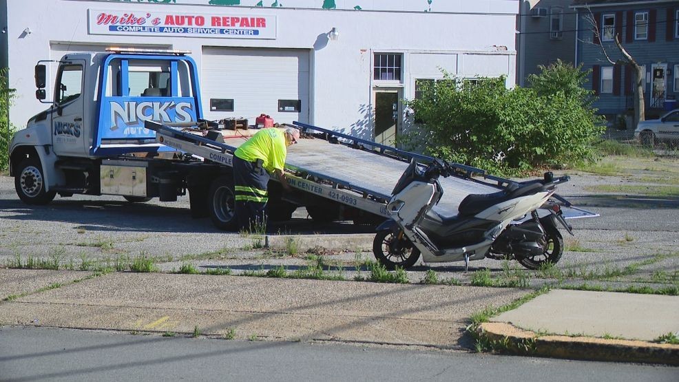 Teen injured after fleeing police, crashing in Woonsocket