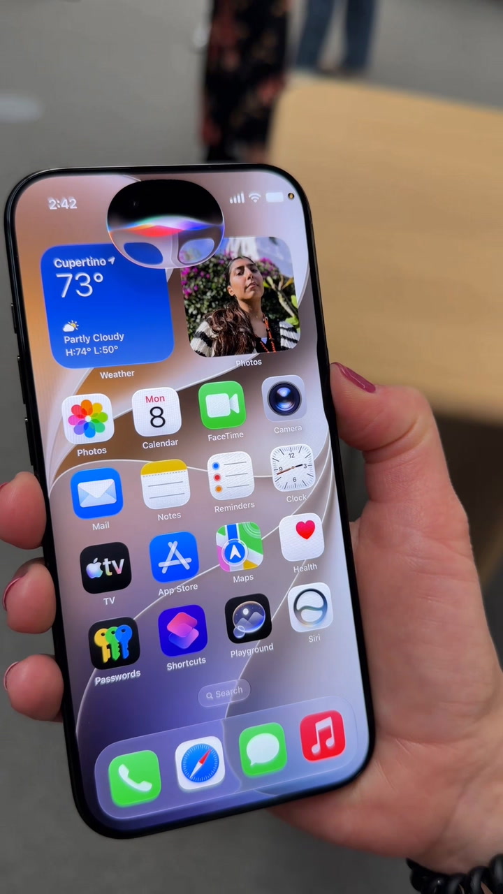Apple's Siri gets a massive upgrade: Live demo