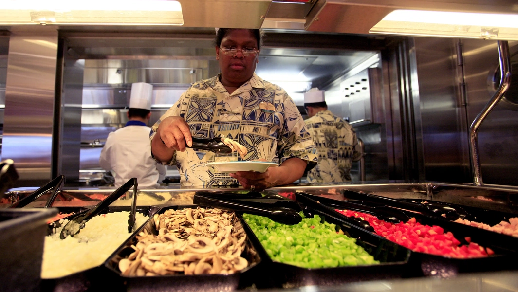 15 secrets of cruise ship buffets