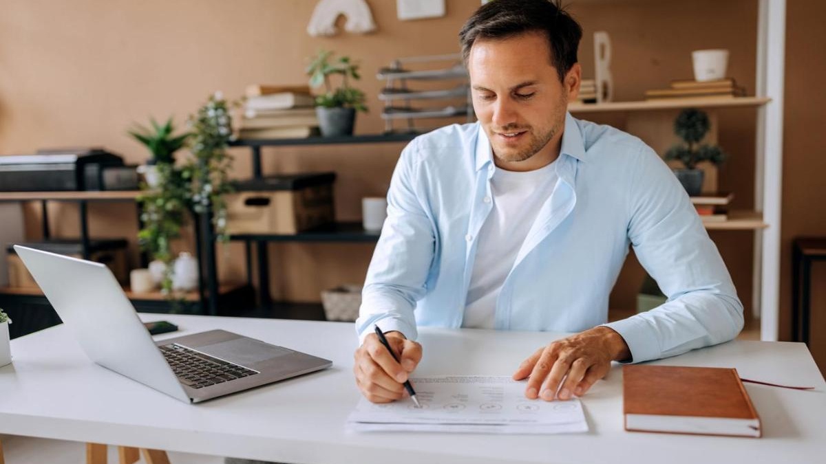12 work-from-home jobs that can pay more than $20 an hour in 2026