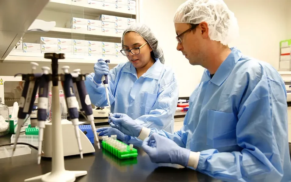 Scientists revise human-to-bacteria cell ratio to 1:1