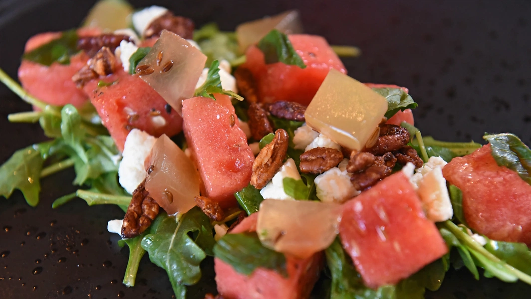 14 refreshing no-cook meals for hot days