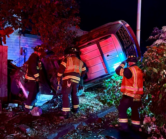 Vancouver rollover crash causes ‘potentially hazardous’ gas leak overnight