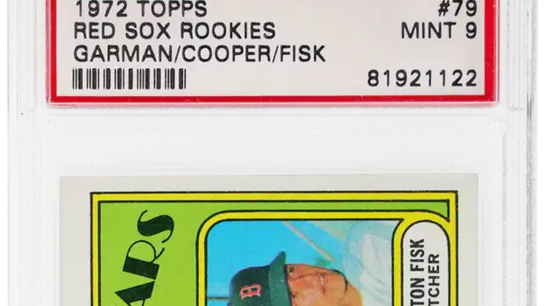 The 4 essential Carlton Fisk cards through the years