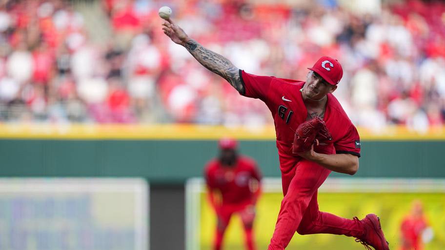Cincinnati Reds call up fresh bullpen arm after 11-inning game vs. Padres