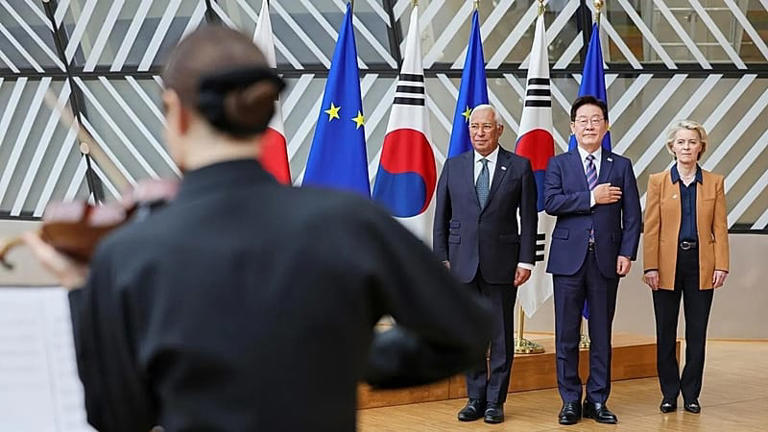 'Partners and friends': Trade and defence top of agenda at EU-South ...