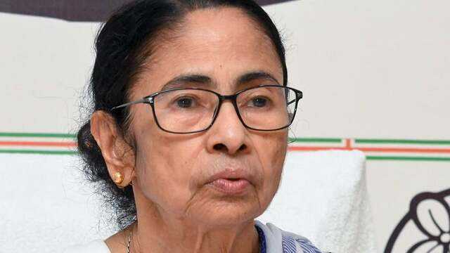 Congress leaders in Bengal split over possible tie-up with TMC