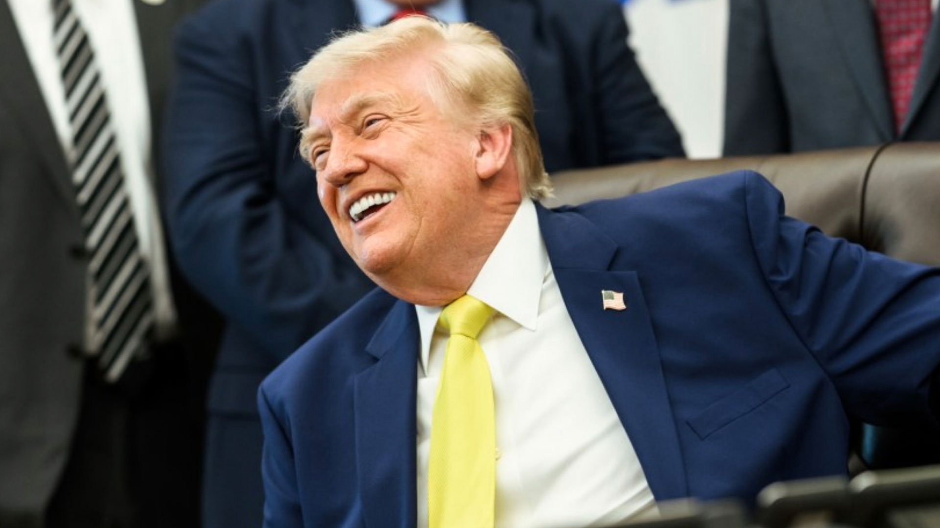 Trump addresses boos from local crowd with overnight social media post