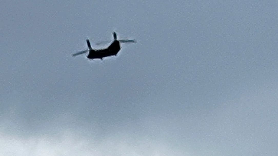 Sichtung sorgt für Aufsehen: Vier US-Militärhelikopter fliegen über die ...