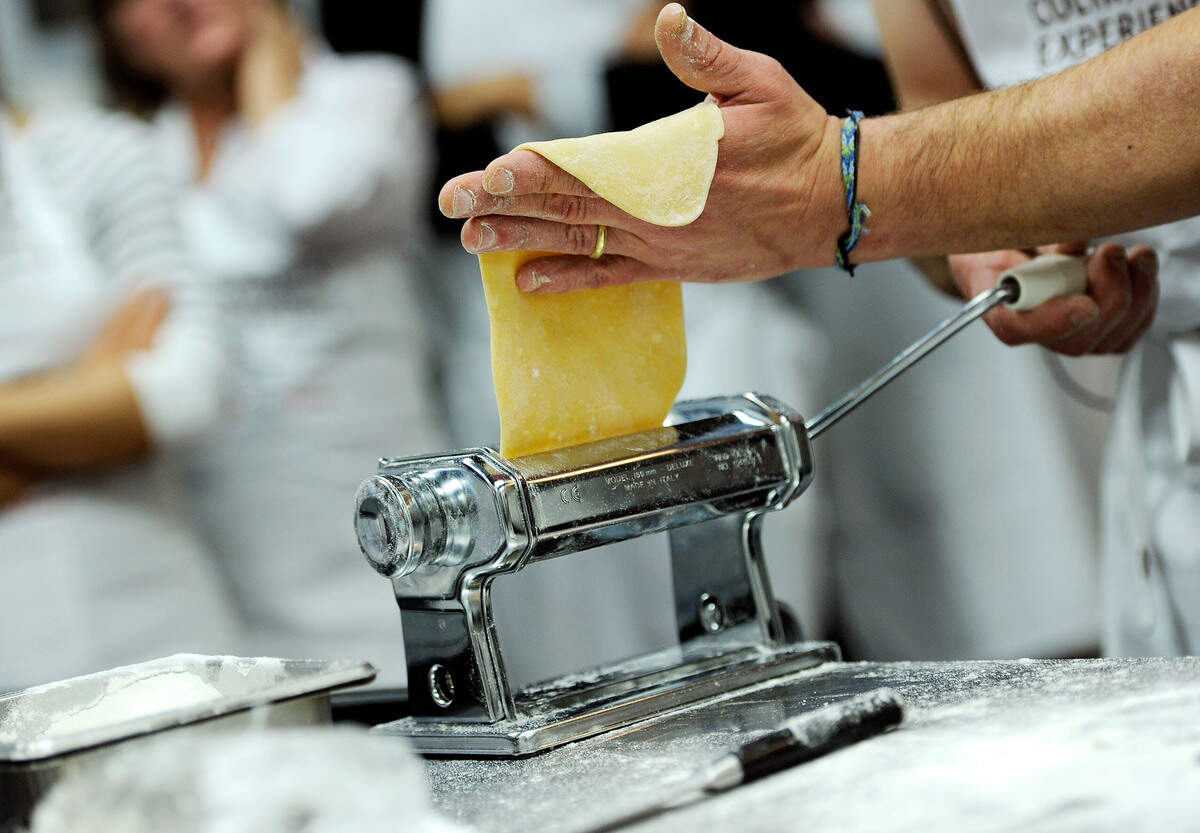 Inside Italy's best cooking school vacation programs, from Tuscan ...