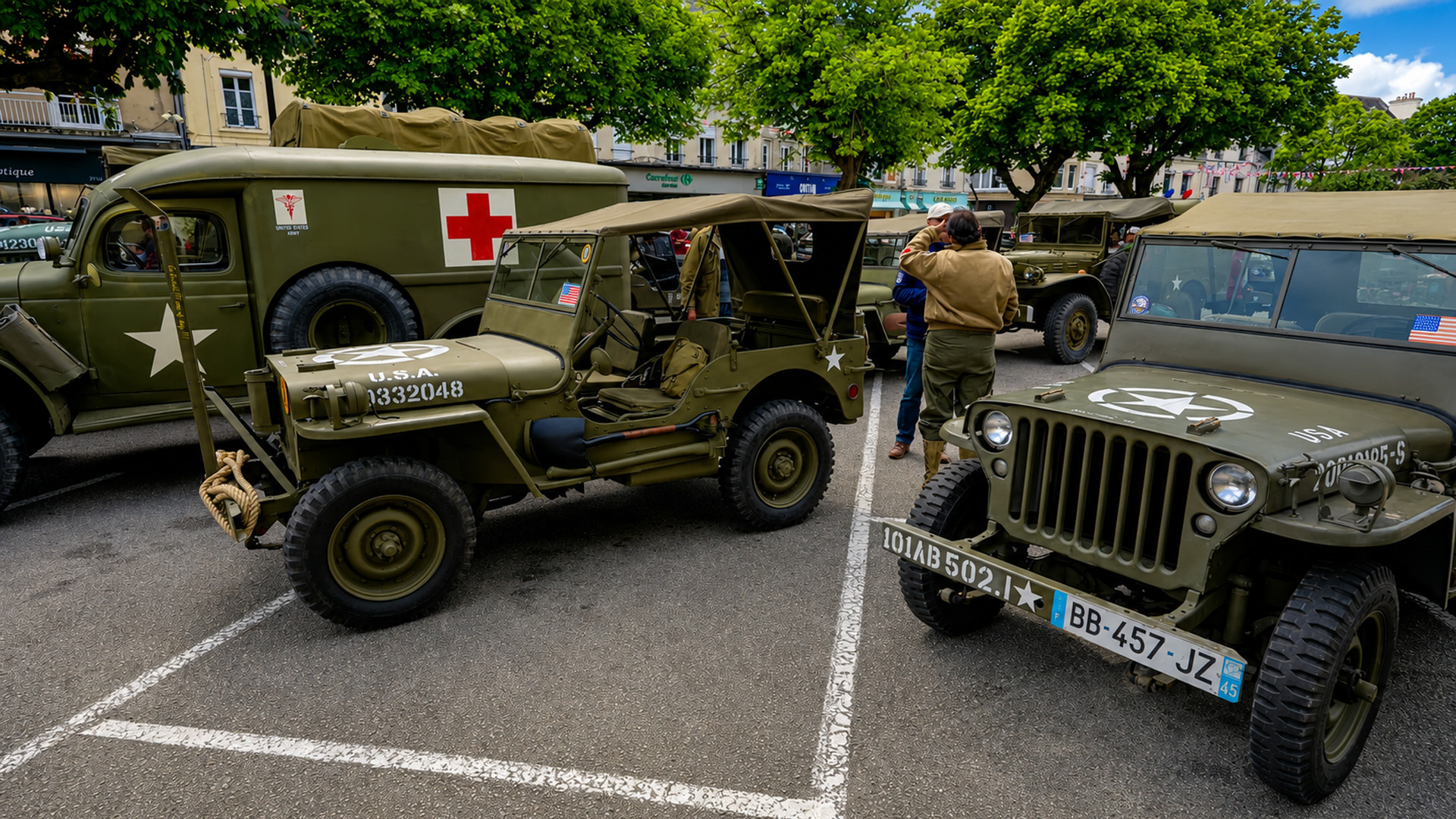 Experience the military vehicles parade in Carentan les Marais (4K)