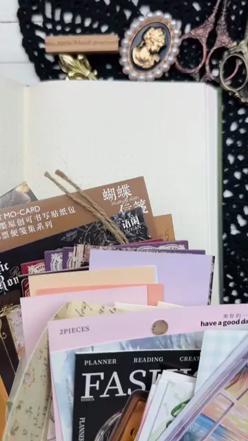 Turning sticker packaging into a mystic rose journal spread