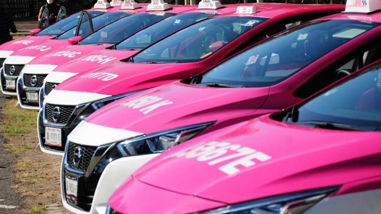 ¿Tarifazo por Mundial? Turista japonés paga taxi con tarjeta en México ...