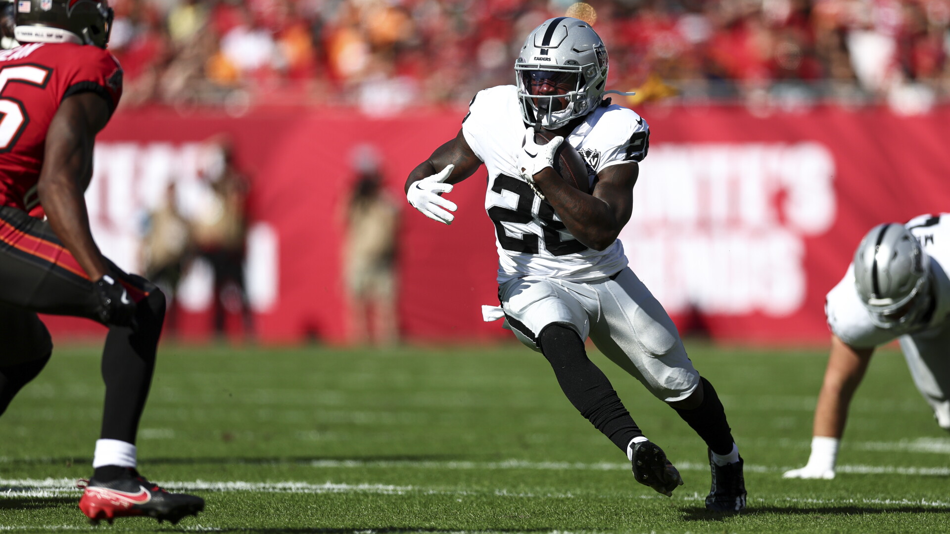 49ers bring back RB Sincere McCormick, cut RB Jordan Mims