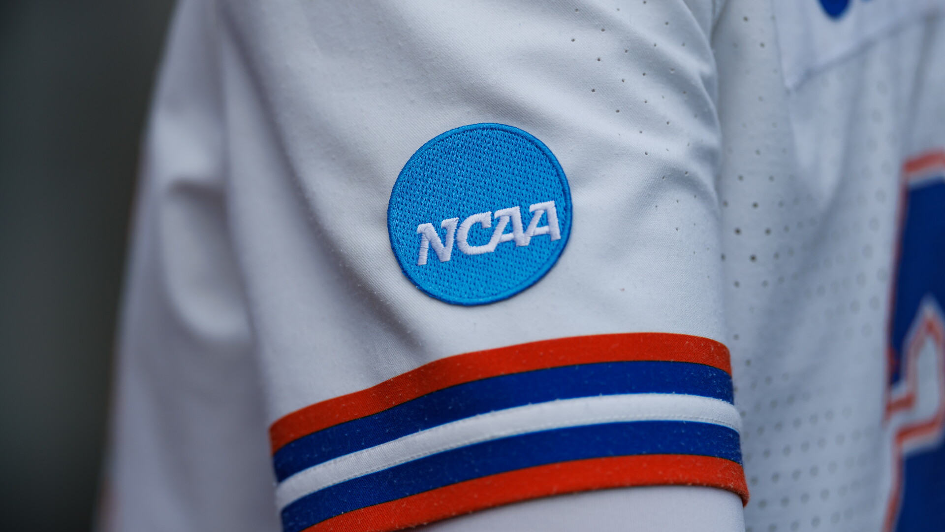 New antitrust lawsuit challenges restrictions on college player pay in ...