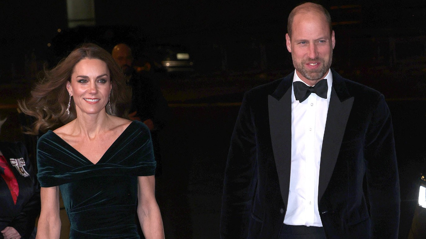 Prince William goes viral for impressive act of chivalry with Kate ...