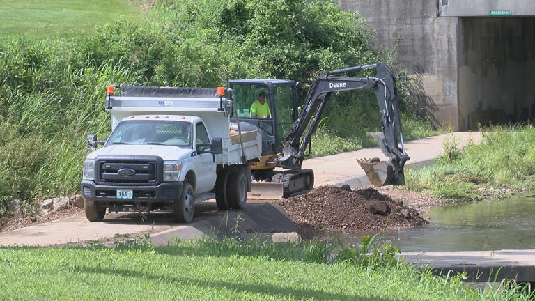 Cape Girardeau crews work to clear trails after flash flooding