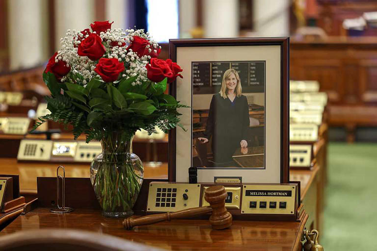US prosecutors won't seek death penalty in Minnesota lawmaker killings case