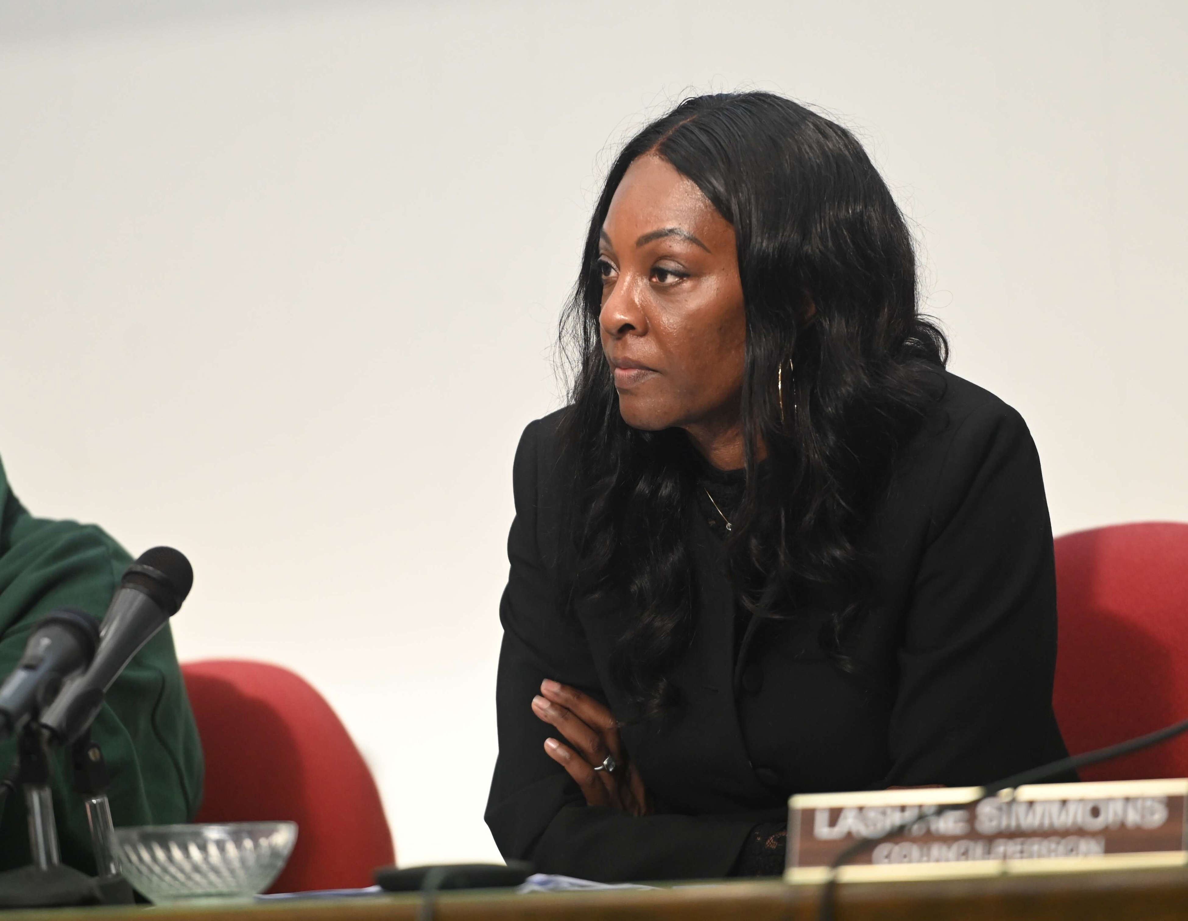 Mayor blindsided by Muskegon Heights council 4-3 vote to oust interim ...