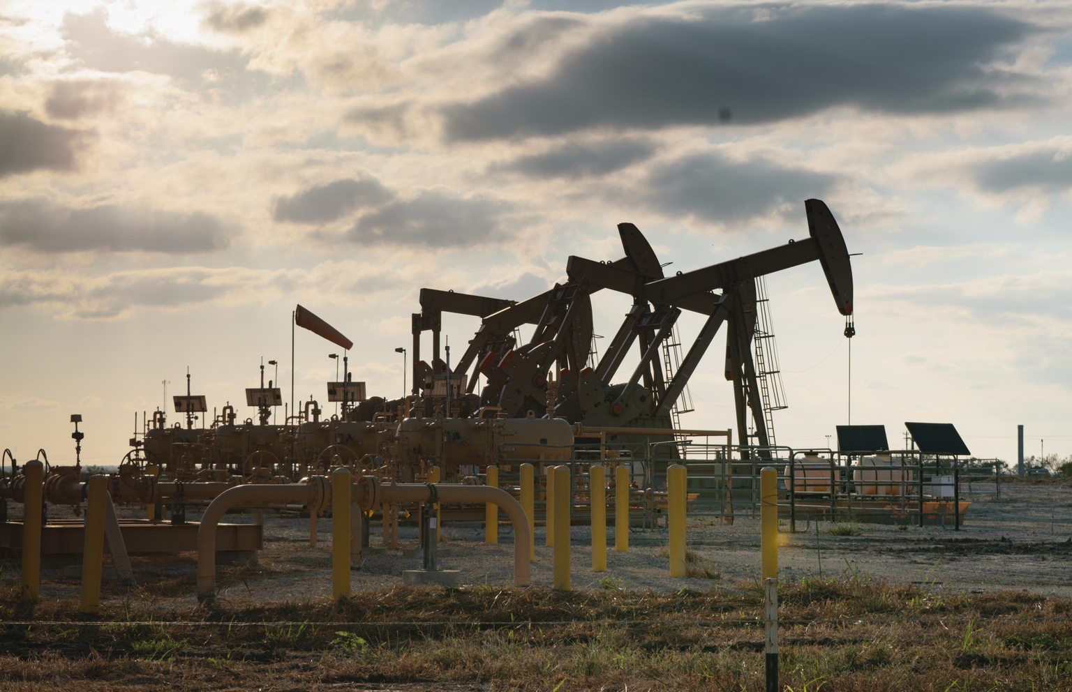 Devon Energy surges on Evercore upgrade, updated full-year outlook post ...