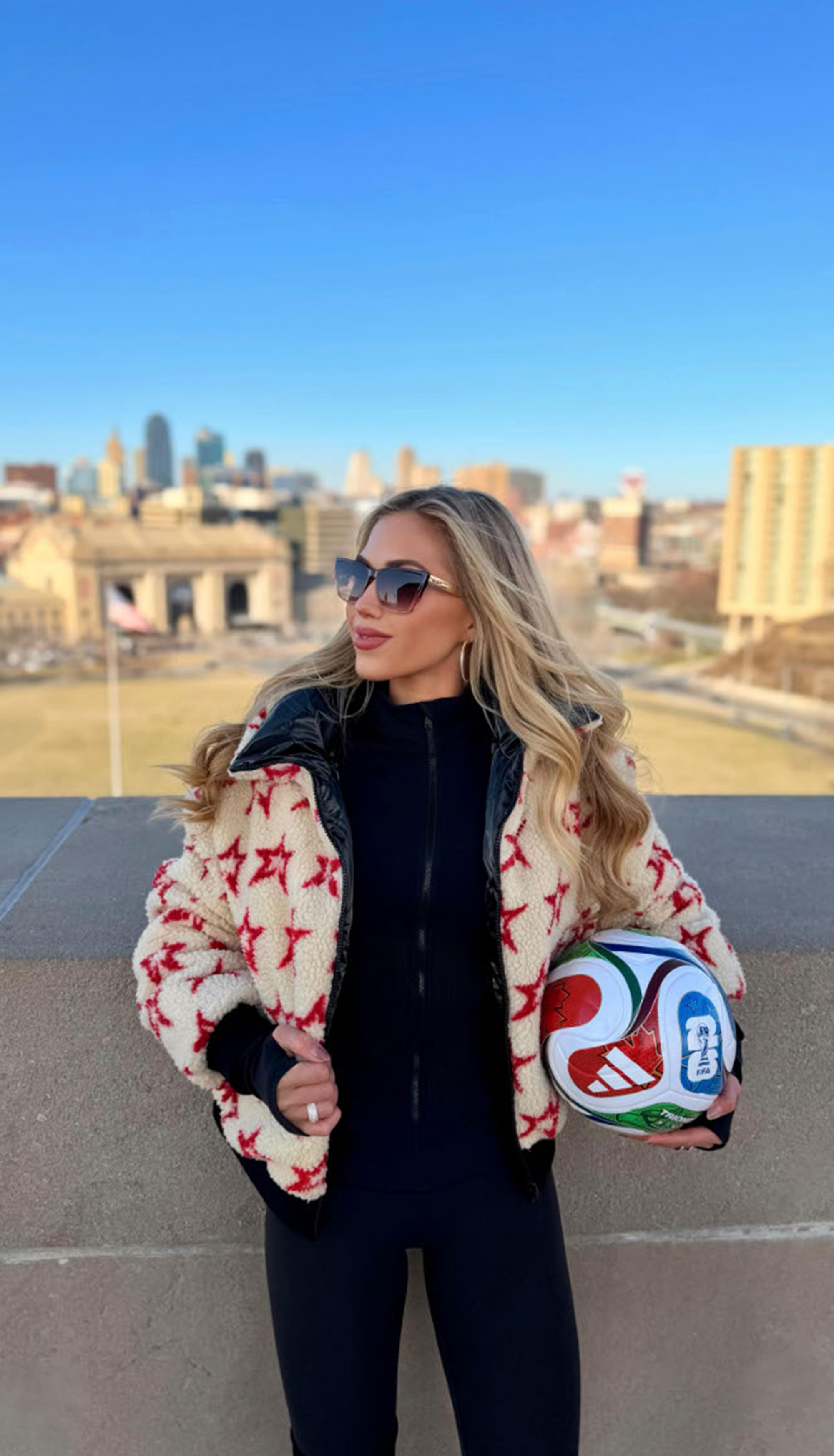 How Chiefs heiress Gracie Hunt is switching up her signature NFL style ...