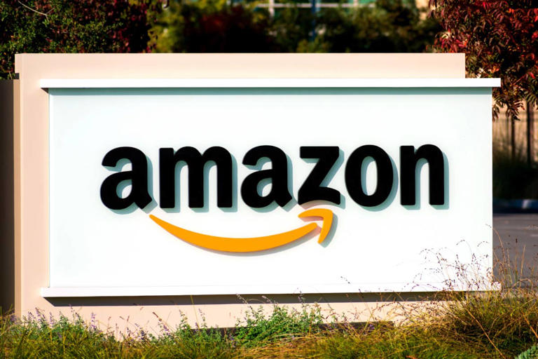 Transform your home with Amazon's $99 dinosaur cat tree that cats love