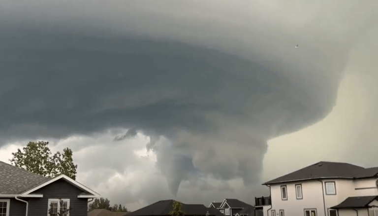 Tornado leaves trail of severe damage after hitting southeast Saskatchewan