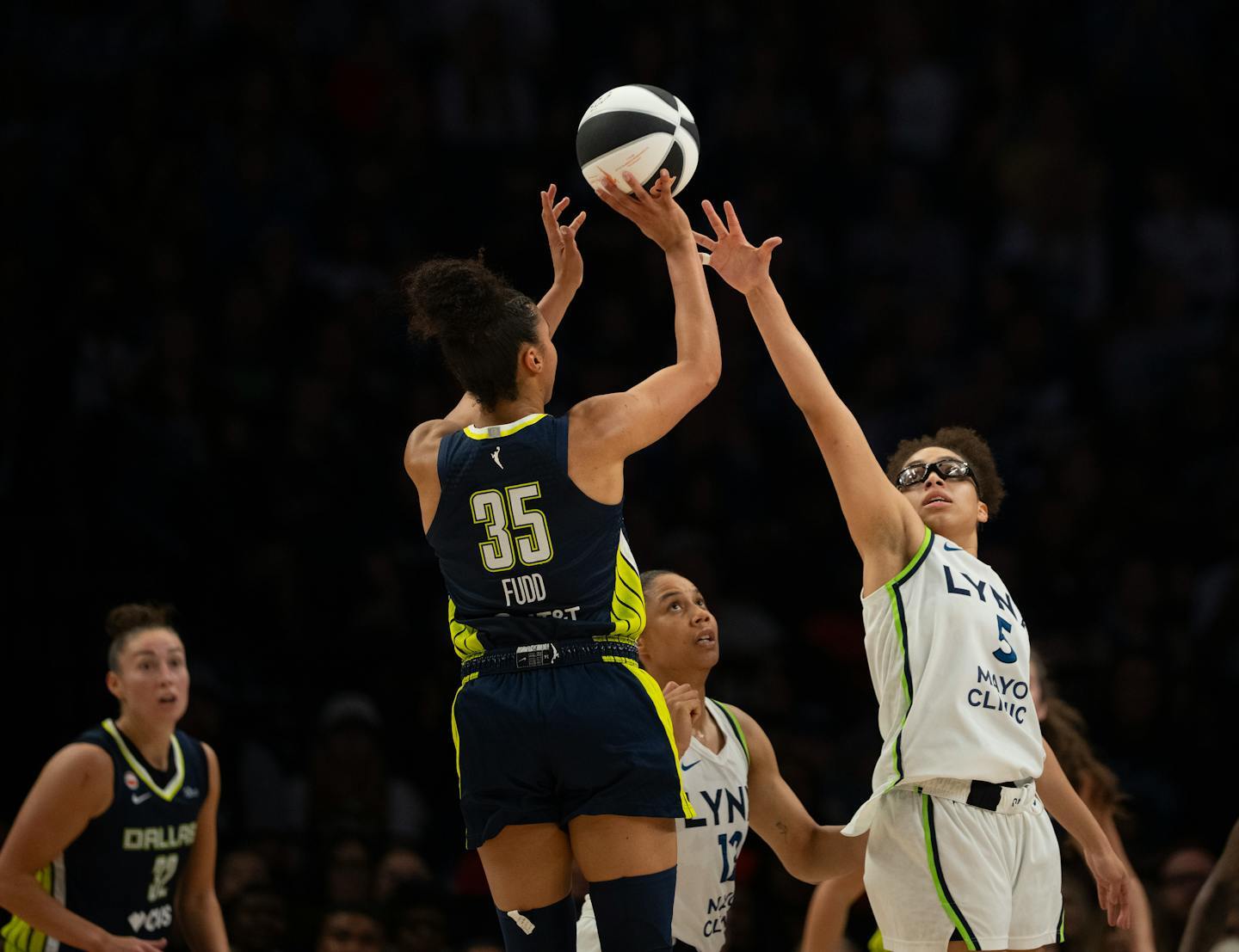 Scoggins: Olivia Miles, in meeting with Azzi Fudd, shows Lynx got the ...