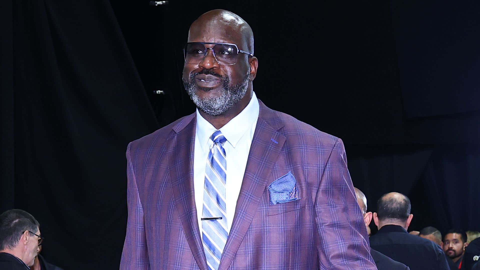 Shaquille O'Neal defends his 'beautiful' teal-painted toes on podcast