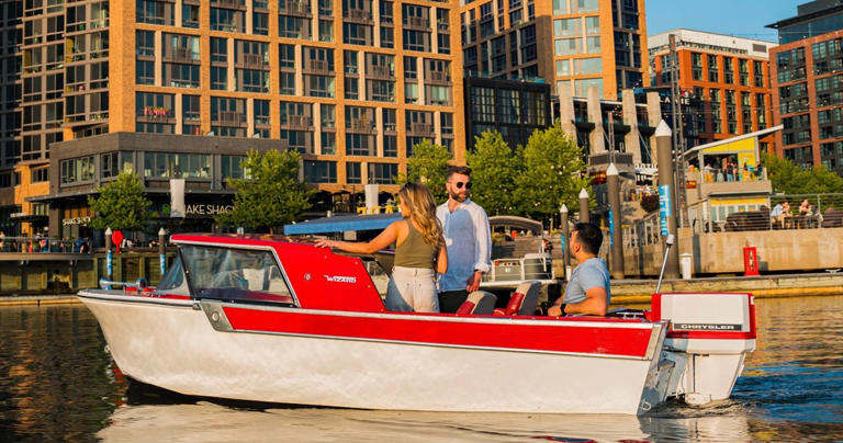 Where to book booze cruises of all kinds in DC